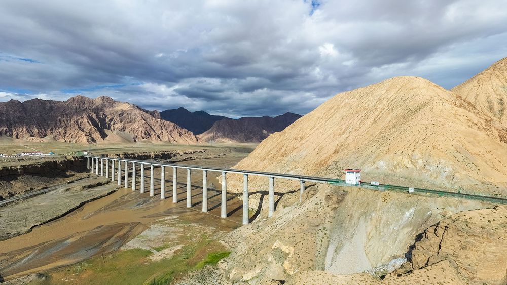 Amazing Engineering | Rough Guides