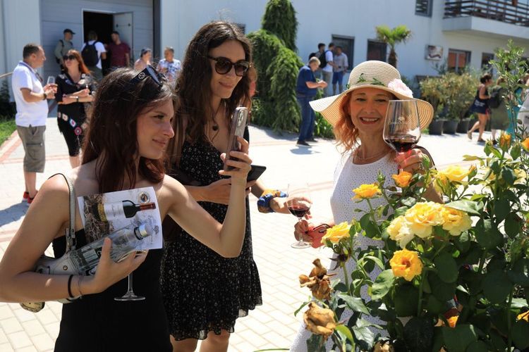 Dancing from dusk ‘til dawn In Constanța, Romania | Rough Guides