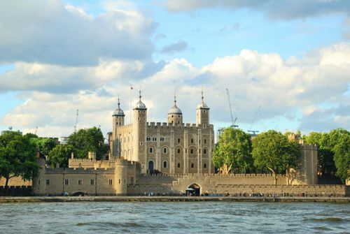 Formidable fortresses - 20 imposing castles | Rough Guides
